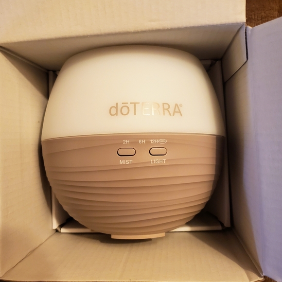 Doterra | Other | Doterra White And Tan Essential Oil Diffuser New In ...